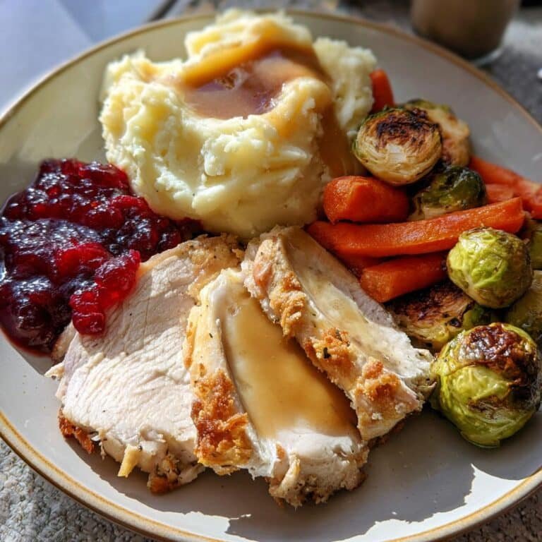 "5-Star Christmas Dinner Menu for Magical Holiday Feasts"